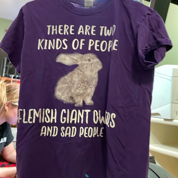 Gildan | Tops | There Are Two Types Of People Flemish Giant Owners And ...